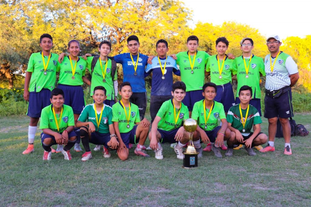 ACADEMIA INTERCUPS CAMPEONES EN TORNEO DE FUTBOL DE LA FLORIDA – El ...